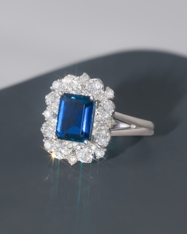 Amaryllis Ring – DiaGold