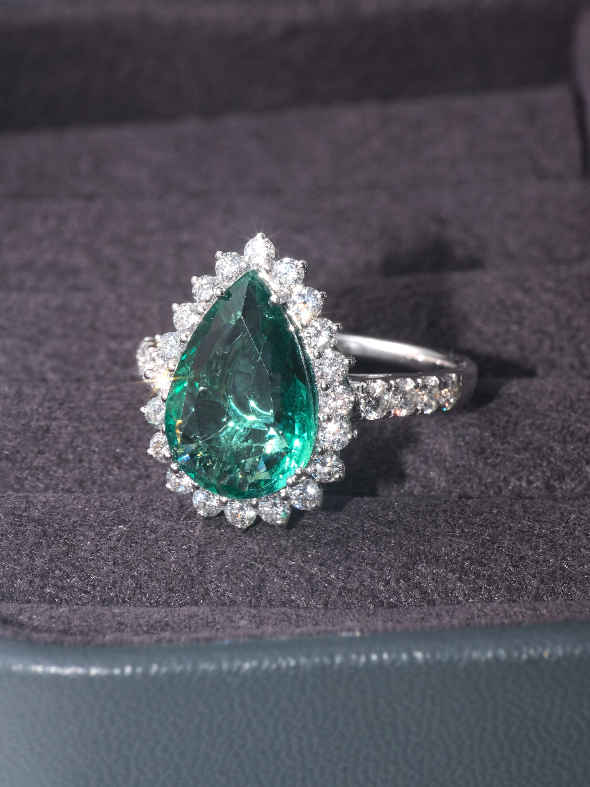 Ariel Ring – DiaGold